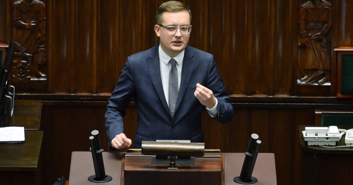 Robert Winnicki rezygnuje ze startu do Sejmu. Janusz Korwin-Mikke ...