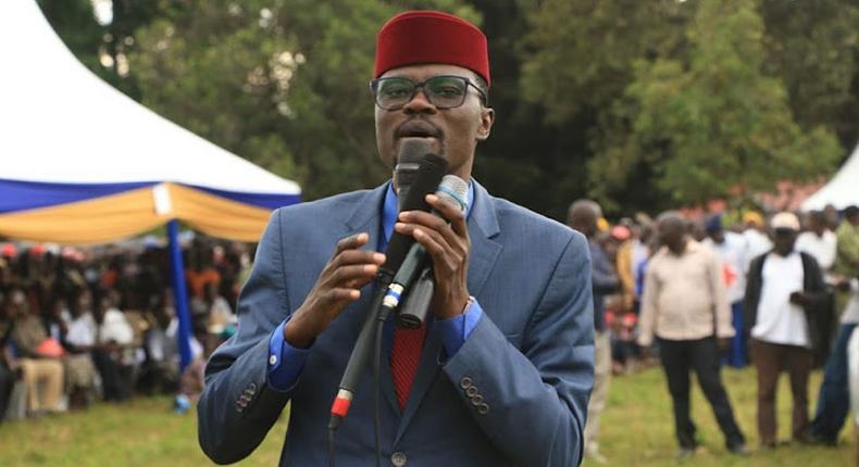 Didmus Barasa grabs microphone from Eugene Wamalwa in public clash ...