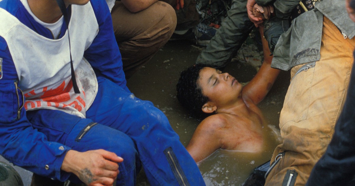 Omayra Sanchez umierała na jego oczach. Zrobił zdjęcie, które ...