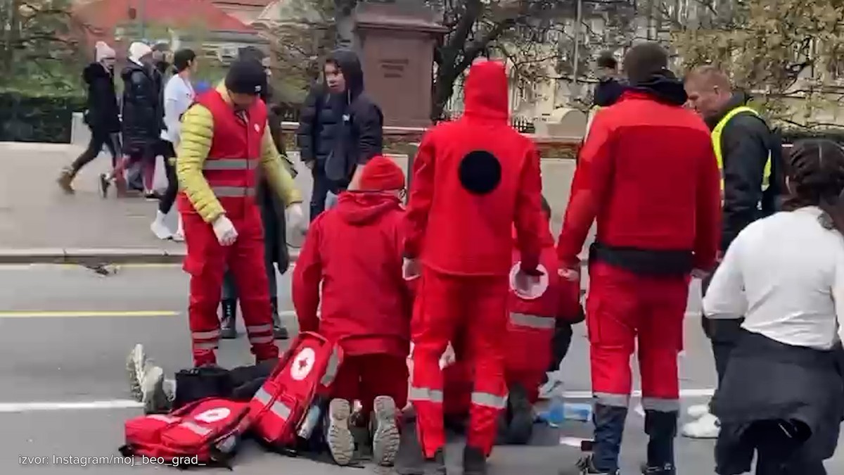 Evo šta se desilo maratoncu koji se samo srušio u Beogradu: "To ga je spasilo" - Blic