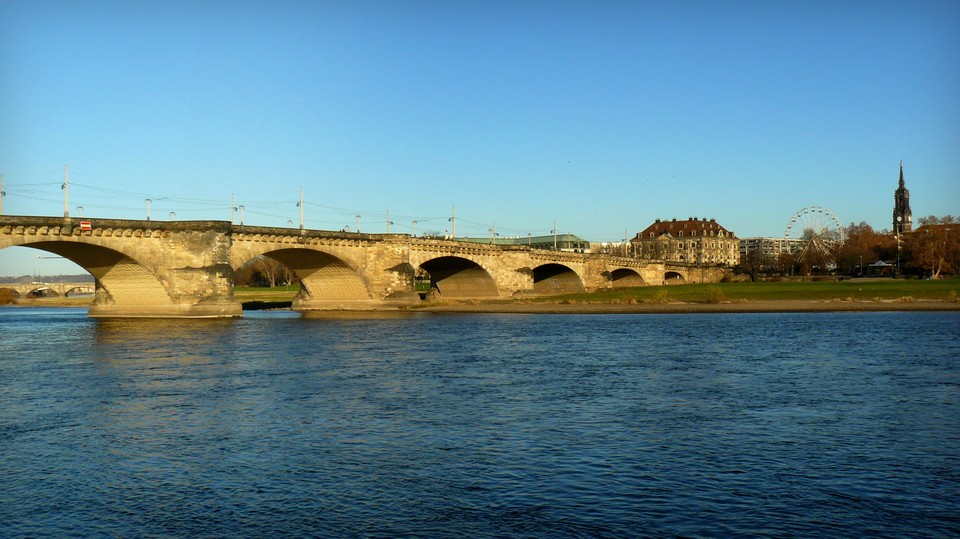 Drezno - zagłada i zmartwychwstanie miasta - Podróże