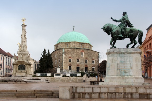 Nije Mađarska samo Segedin: Ovaj grad ćete OBOŽAVATI!