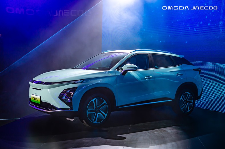 Omoda 5. Nowy chiński crossover niedługo trafi do Polski. Co to za auto?