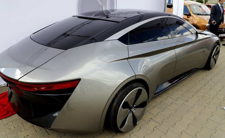 Polonez wraca do nas! Oto NOWY samochód elektryczny FSO Syrena z Kutna ...