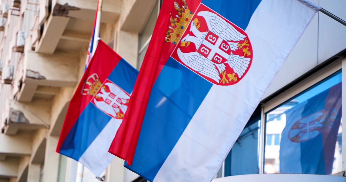 DIS SJAJNIM GESTOM OBELEŽIO DAN NACIONALNE ZASTAVE! - Blic