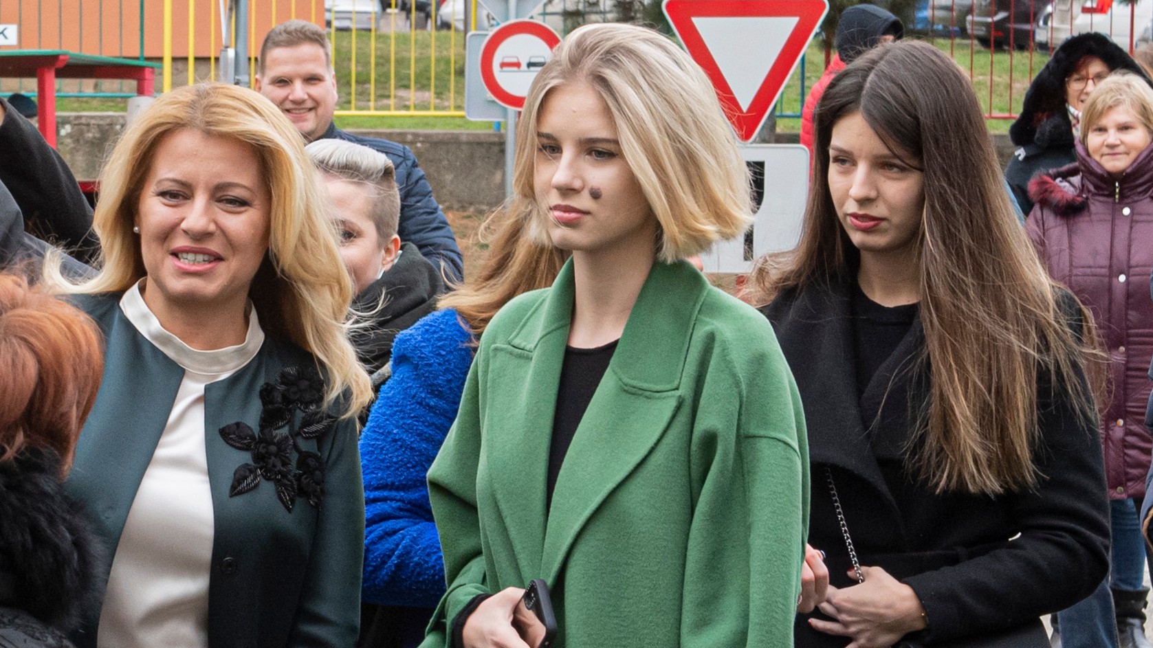 Dcéra prezidentky Čaputovej Emma zavesila modelingovú kariéru na klinec ...