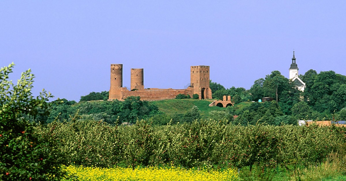 Zamek w Czersku - świadek minionej chwały - Podróże
