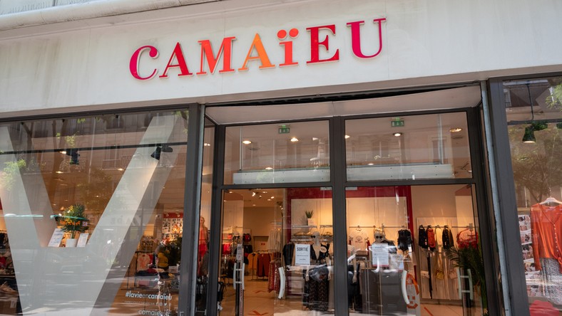 Camaieu zamyka sklepy w Polsce. Wyprzedaż asortymentu, obniżki ...
