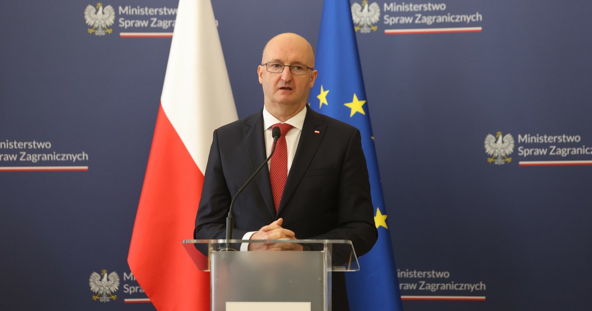 Piotr Wawrzyk przed komisją ds. afery wizowej. Odmówił składania zeznań