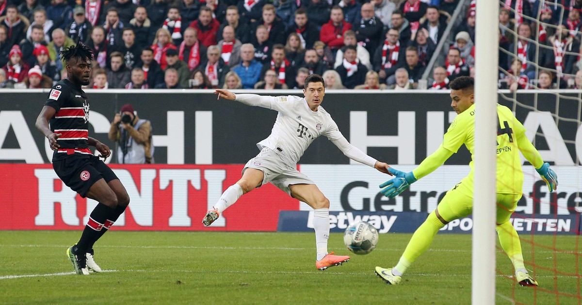 Polski snajper przerwał passę strzelecką. Lewandowski się zaciął