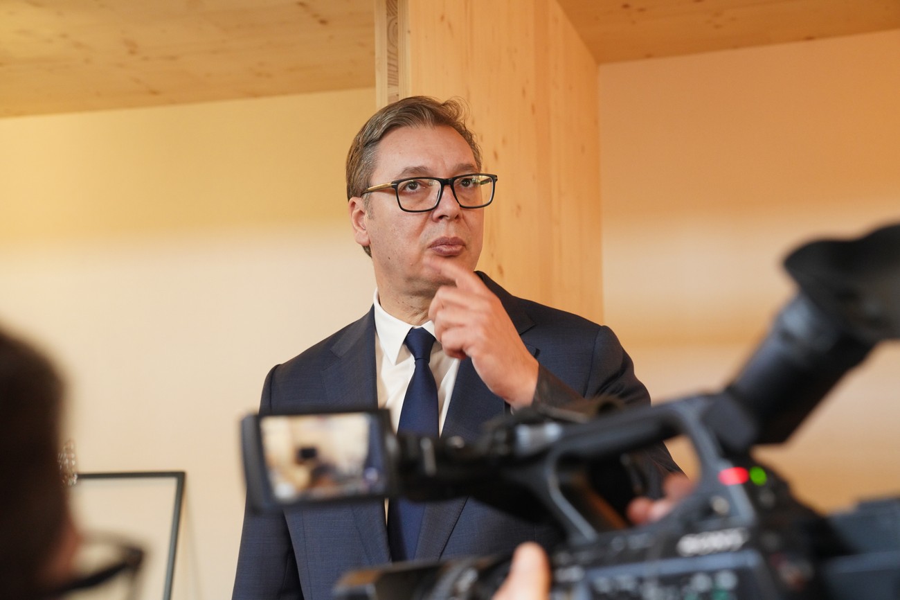 Vučić: Obezbedićemo za "Prvu Petoletku" milion evra da krene da radi ...