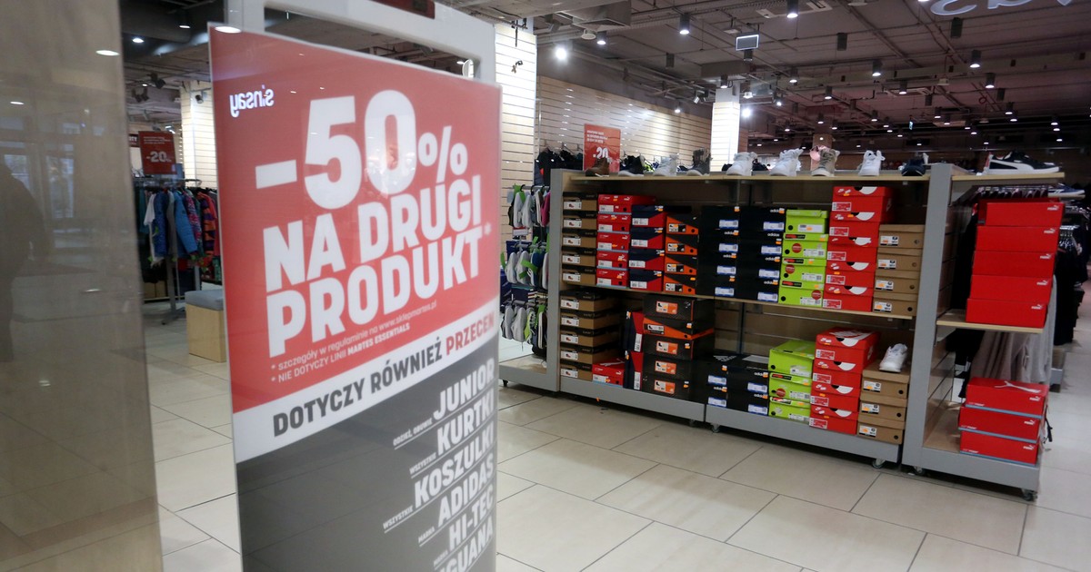 40 znanych marek na cenzurowanym za manipulowanie cenami i komentarzami