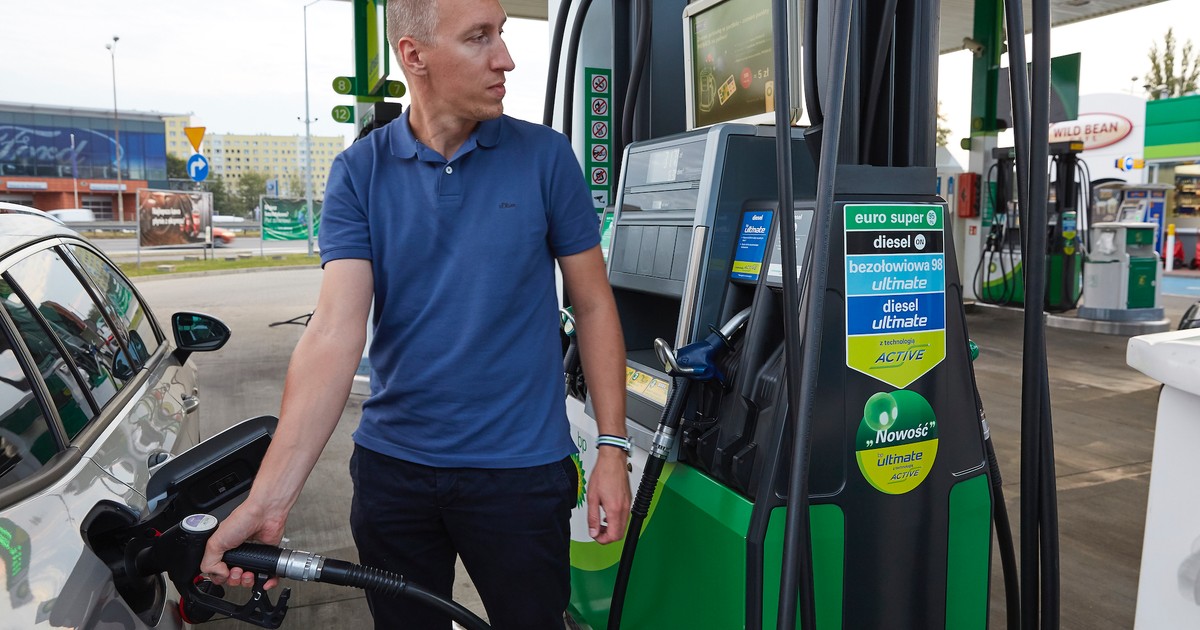 Obniżki cen paliw na stacjach - benzyna 95 po 4 zł za litr?