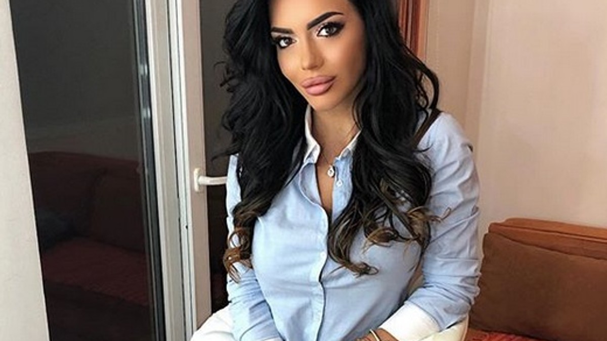 helena topalovic skupa torba - Blic