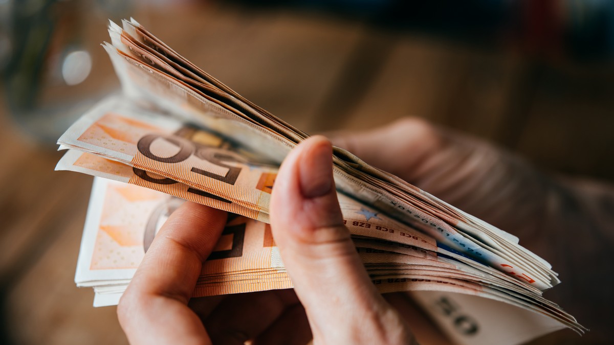 Otkrivamo najveće plate u EU: Evo je prvi, a ko na dnu platne liste