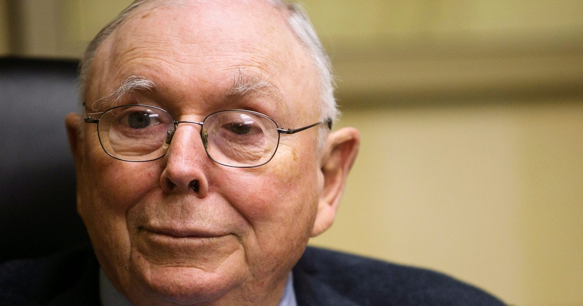 Legendary investor Charlie Munger trashes crypto, labels Elon Musk ...