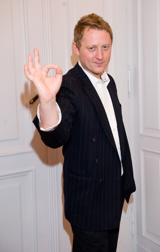 Rafał Olbrychski - co nowego u syna Daniela Olbrychskiego? Wiemy! - Plejada.pl