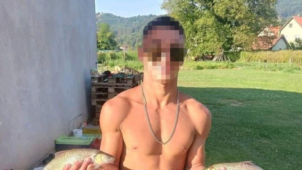 Tinejdžer iz Vlasotinca koji je poginuo kada je pao sa mopeda sahranjen u tom mestu - Blic