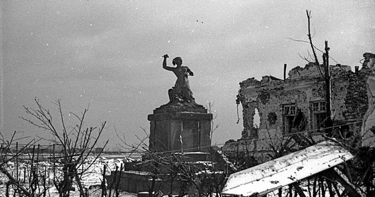 Zbudować Warszawę piękną. O nowy krajobraz stolicy (1944–1956 ...