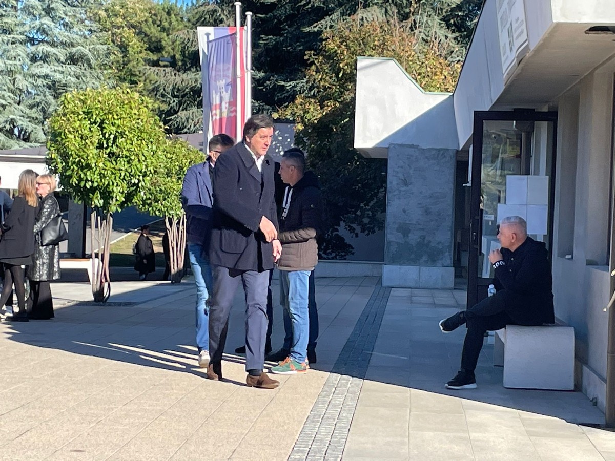 Bodiroga nem od bola: Zorica Brunclik i Goca Šaulić ne prestaju da plaču: Potresne scene na ...