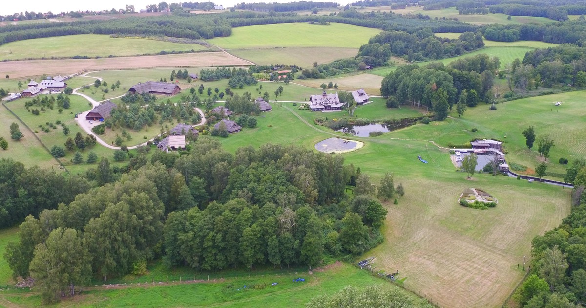 Oto Fuleda, posiadłość Staraków nad jeziorem Kisajno