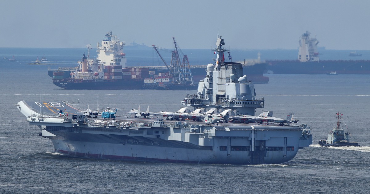 China's navy starts testing a next-generation fighter jet on one of its ...