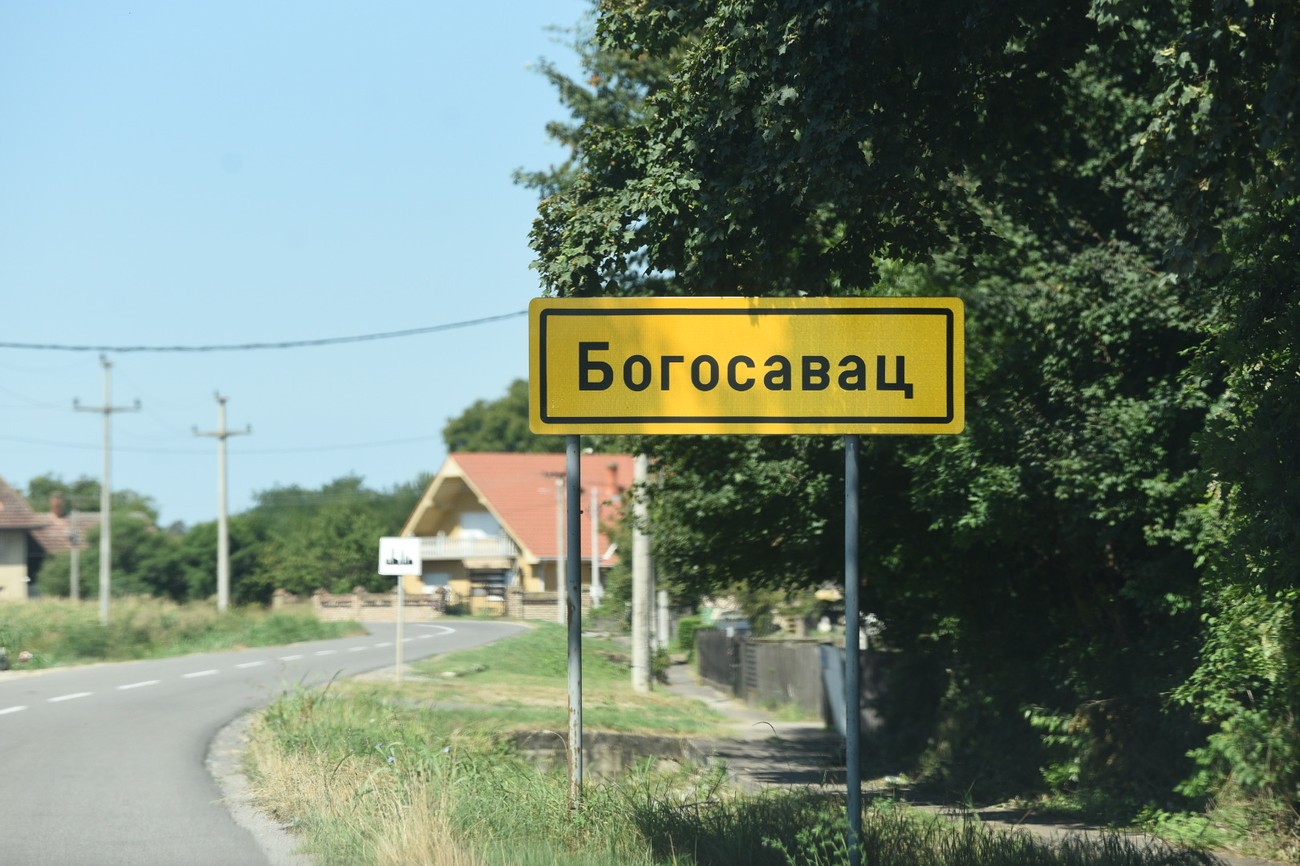 Prve slike sa mesta nesreće gde je stradala devojčica kod Šapca - Blic