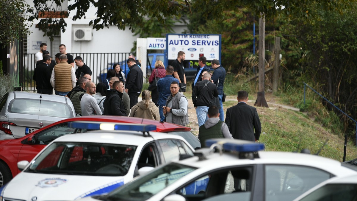 (foto) Prve slike sa mesta pucnjave u Višnjičkoj banji: Raste broj ranjenih - Blic