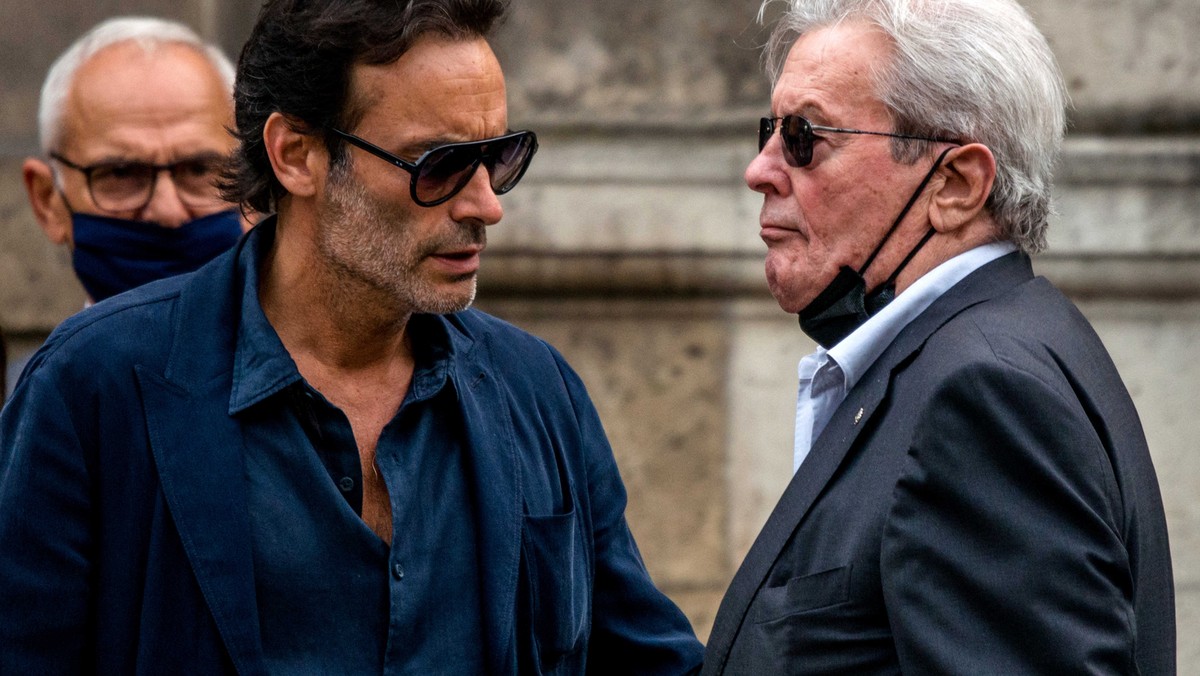 Alain Delon walczy o zdrowie. A jego dzieci walczą o... spadek - Film