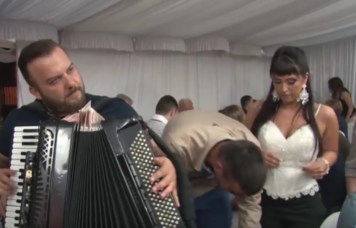 Opis HERCEGOVAČKIH SVATOVA je slika i prilika SVATOVA U SRBIJI ...