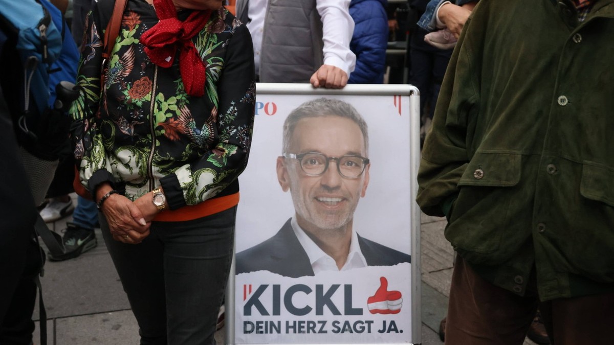 Izbori u Austriji: Desničar Herbert Kikl na korak do vlasti, evo šta ...