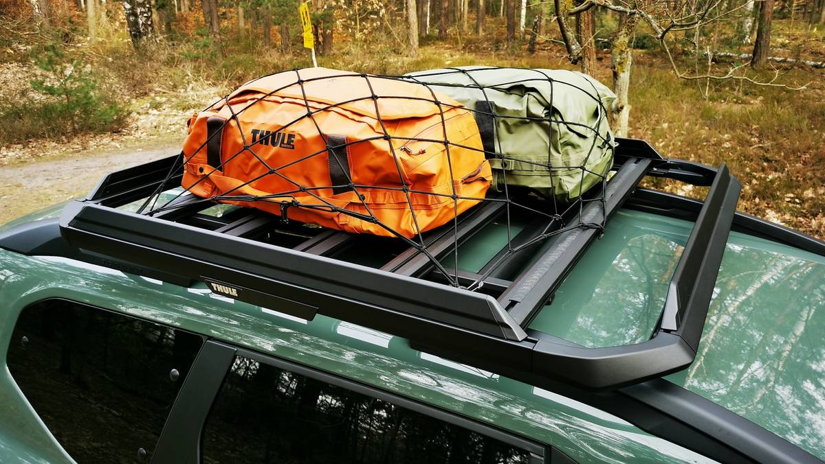 Thule Caprock. Czym różni się platforma bagażowa od boksu dachowego? Test