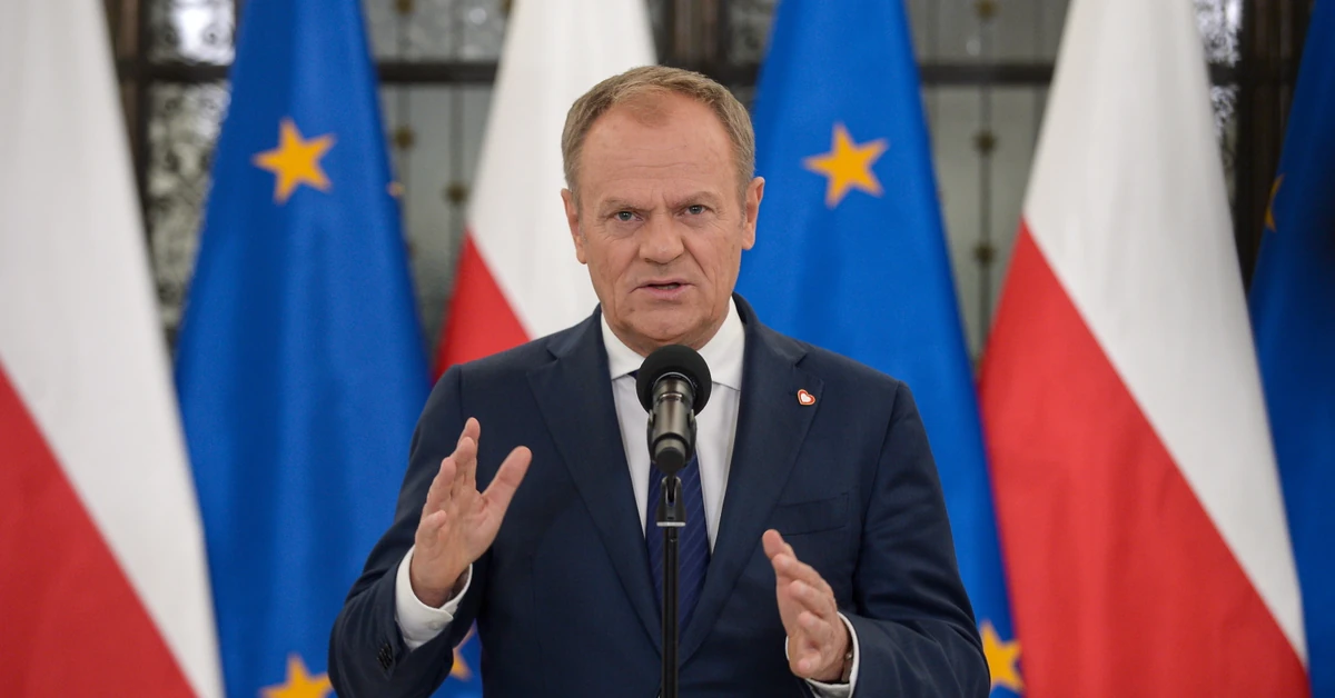 Tusk grzmi po decyzji ws. paktu migracyjnego. "Nie do przyjęcia ...