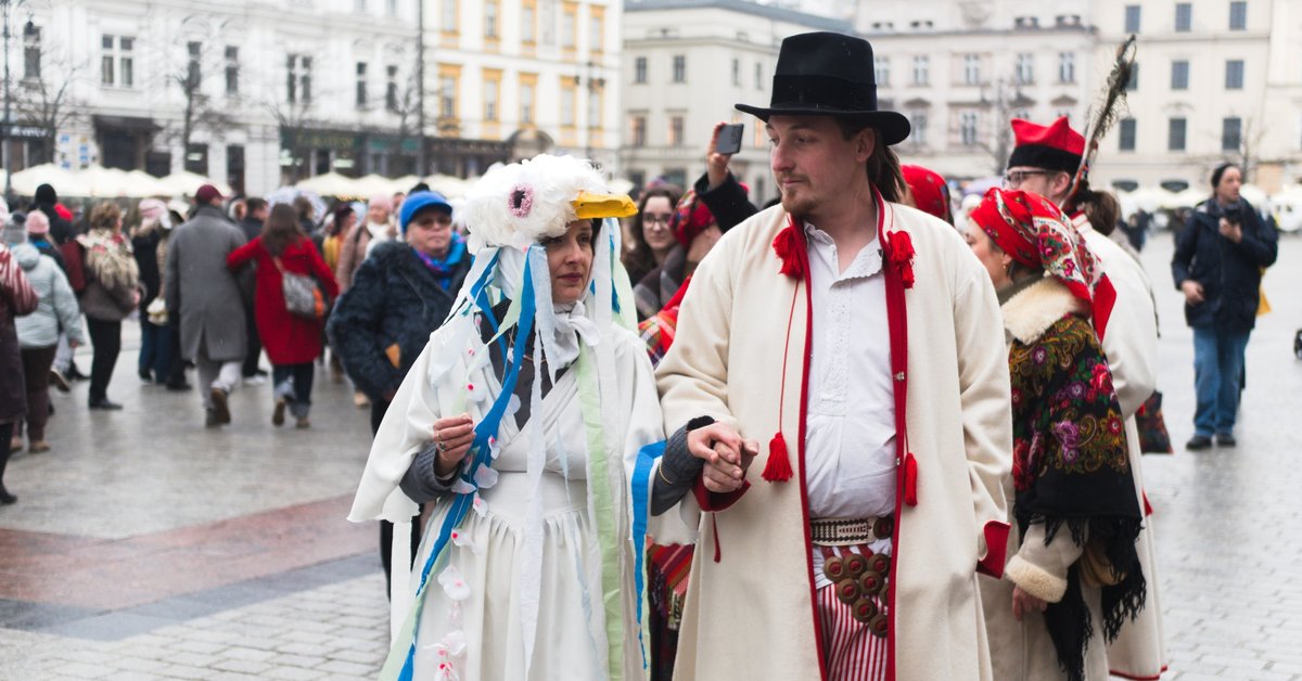 Tradycji stało się zadość. Pochód Krakowskiego Babskiego Combra ...