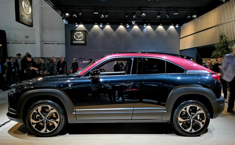 Nowa Mazda z silnikiem Wankla od dziś w Polsce! Nie tylko cena to ...