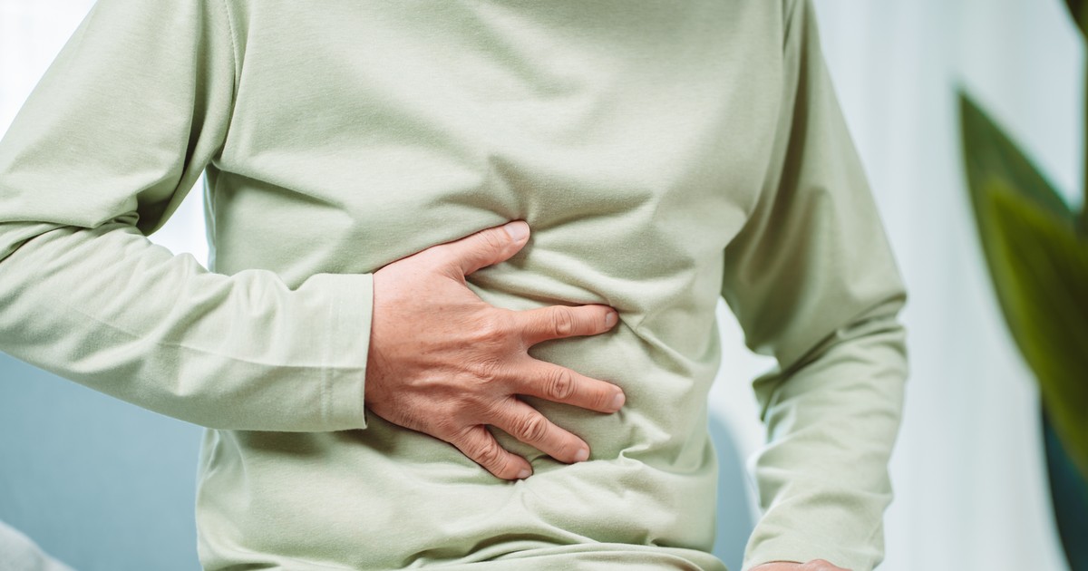 Co na ból żołądka? Najlepsze zioła, leki i domowe sposoby