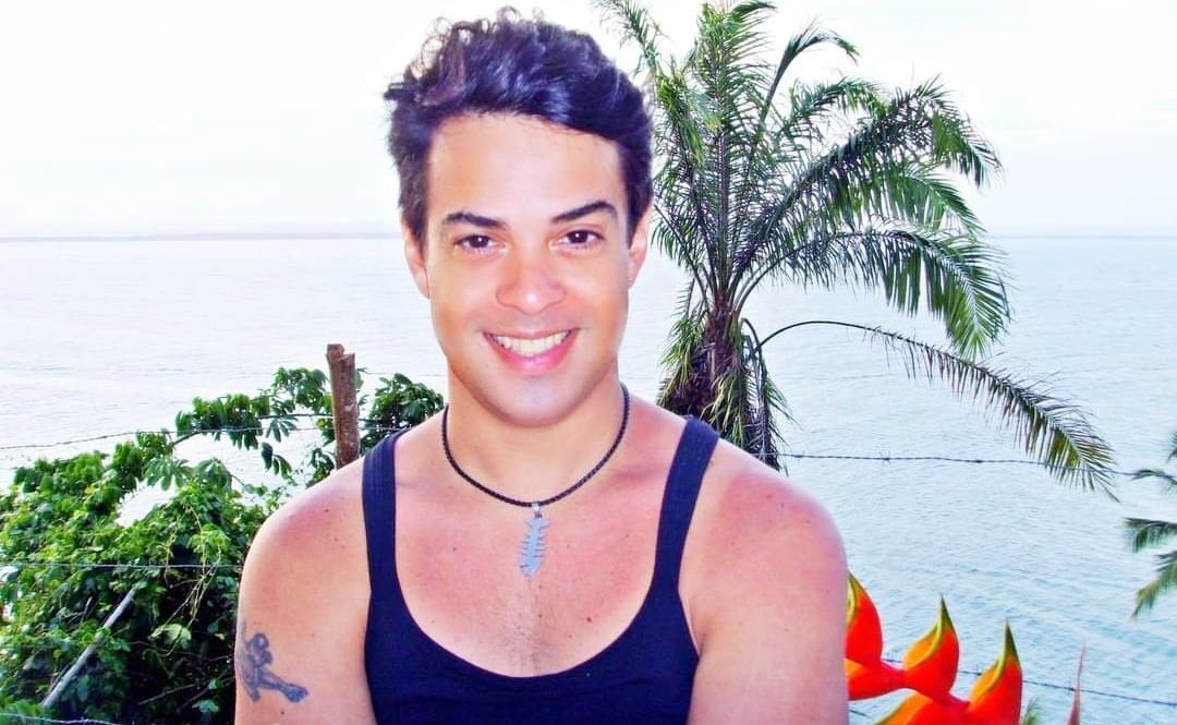 Ez a férfi huszonévesnek néz ki. Sosem találod ki, mennyi idős ...