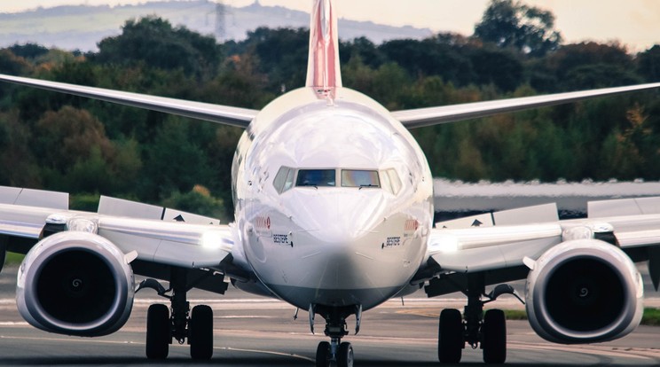 Felszállás után kigyulladt egy Boeing repülőgép hajtóműve Új-Zélandon ... Felszállás után kigyulladt egy Boeing repülőgép hajtóműve Új-Zélandon ...