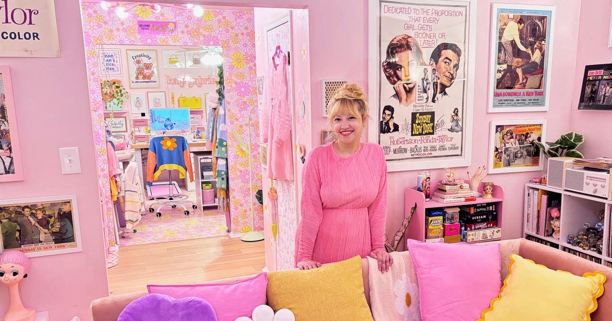 A millennial transformed a house into her pink '90s dream home with a ...