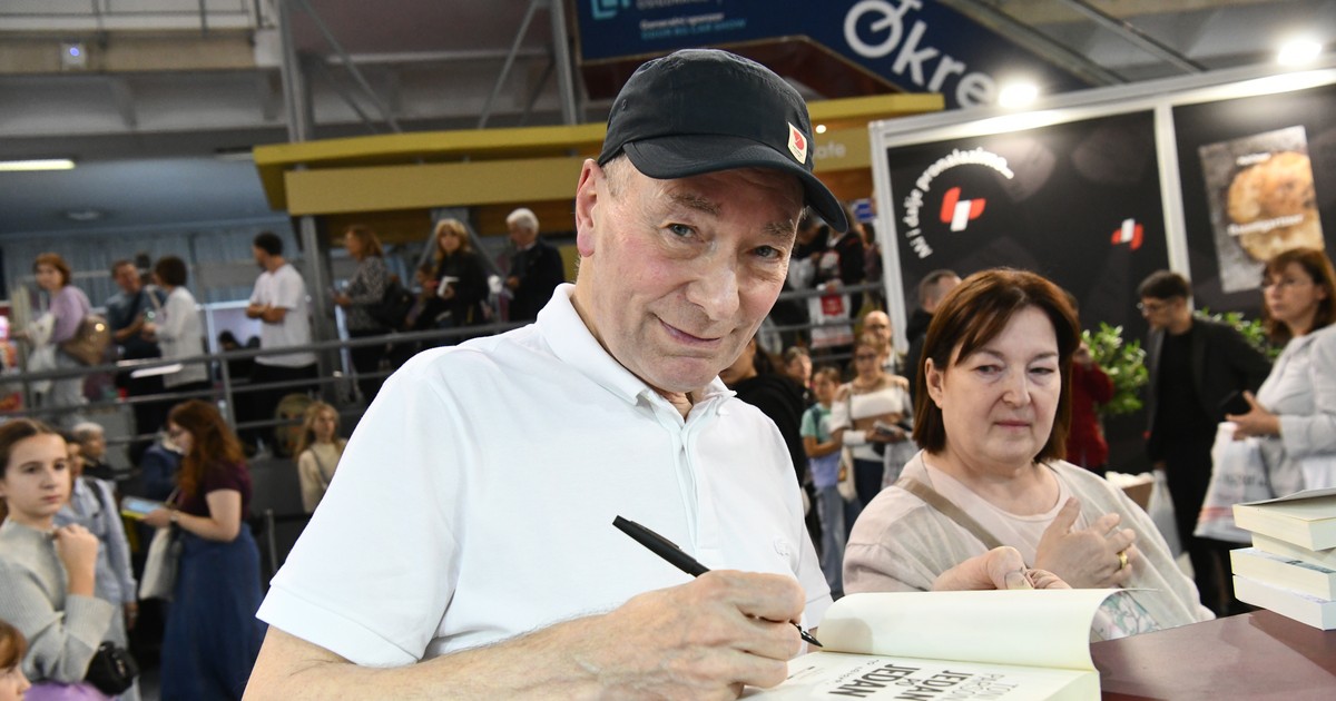 Toni Parsons potpisivao knjige na Sajmu knjiga - Blic