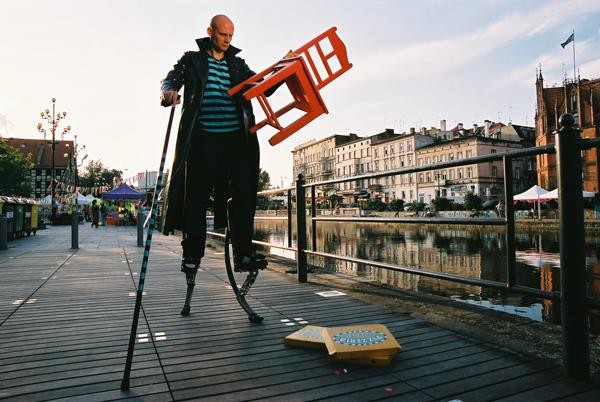 Z magicznego dębu powstaje magiczne krzesło - Film