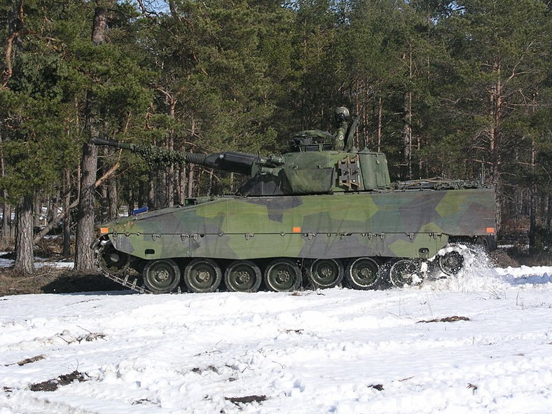 CV90 - bojowy wóz piechoty w skandynawskim wydaniu
