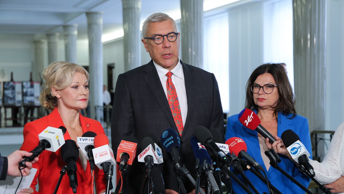 Roman Giertych ujawnia "haracz ojca Rydzyka". Będzie zawiadomienie ...