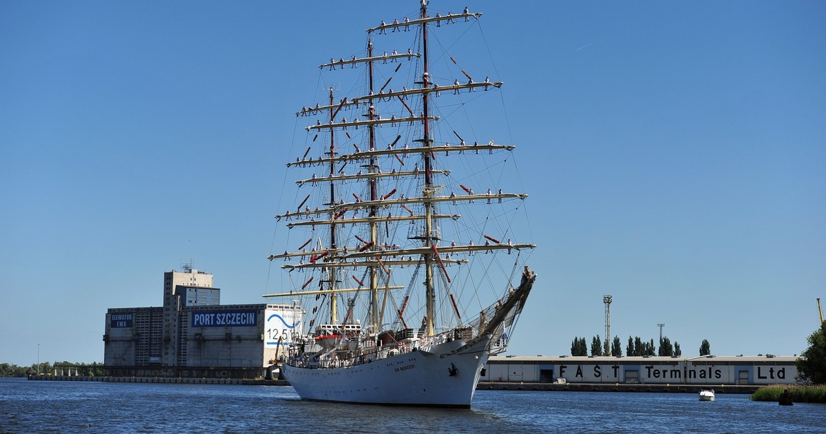 Olbrzymie żaglowce przycumowały w Szczecinie - Wiadomości