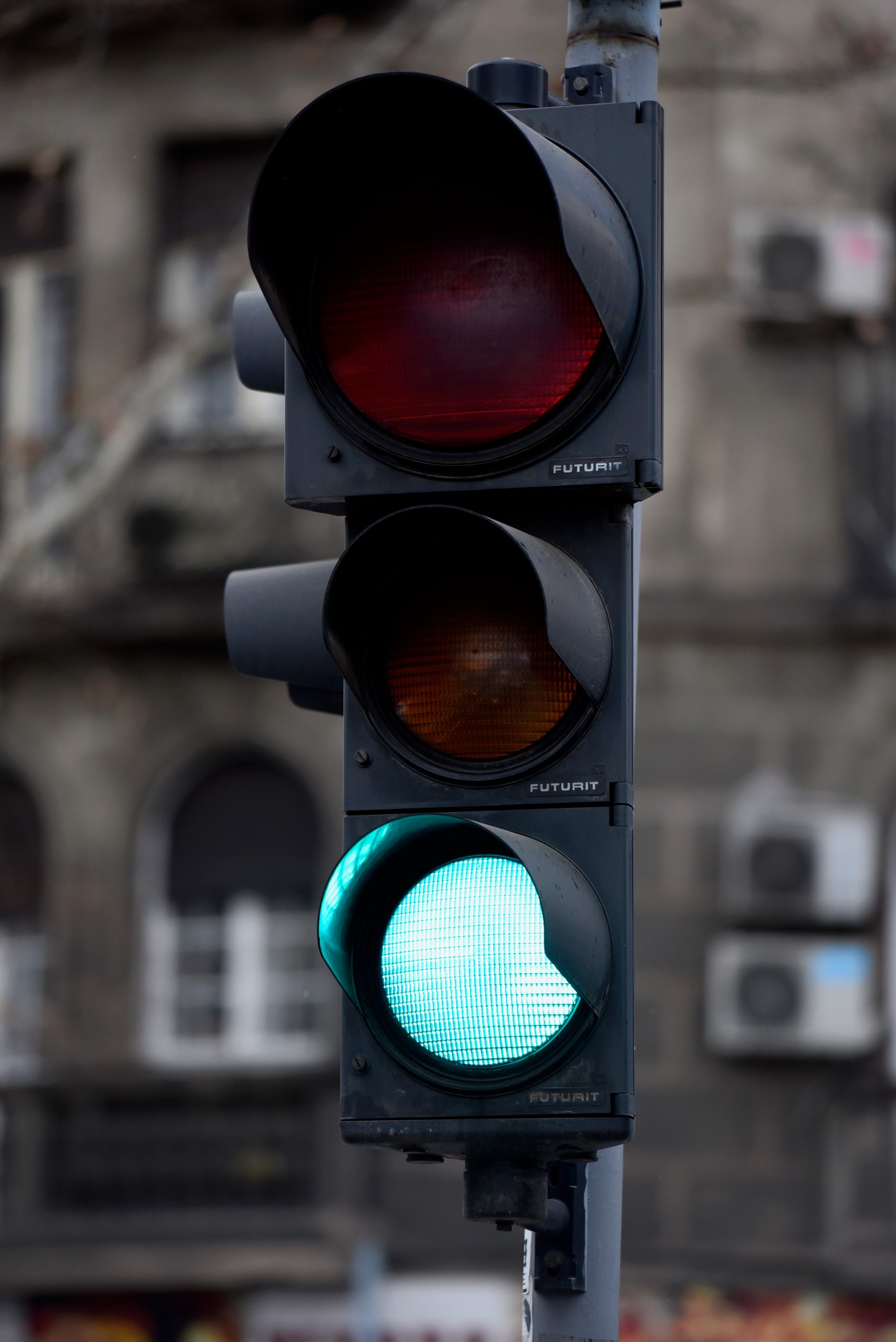 Uskoro počinju sa radom novi semafori u Bulevaru patrijarha Pavla - Blic