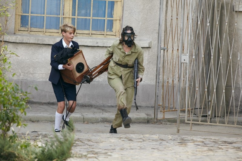 Marcin Walewski w "Closer to the Moon" - Film