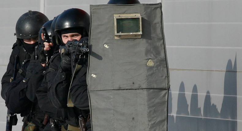 Watch Russia's elite Spetsnaz operators train by drop-kicking the ...