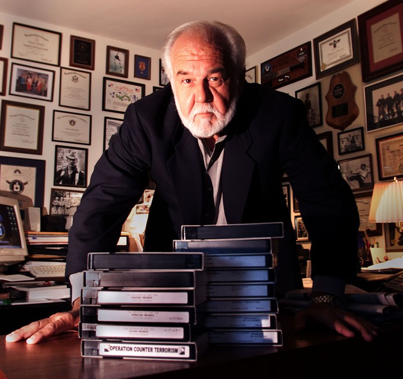 Gary DeVore chciał napisać dobry scenariusz. Wiedział za dużo i musiał ...