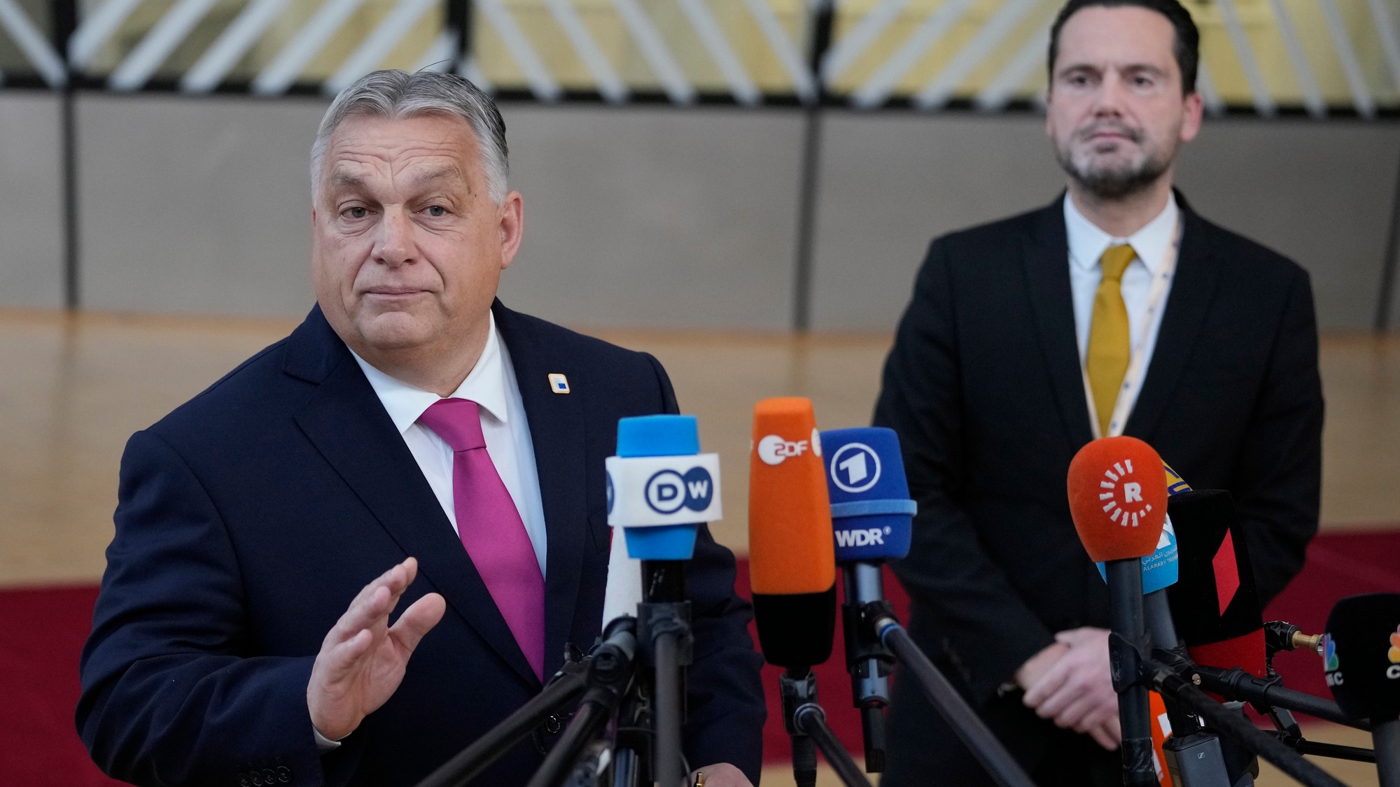 Maďarsko dáva ruky preč: Prekvapivý čin Orbána na summite EÚ | Koktejl.sk