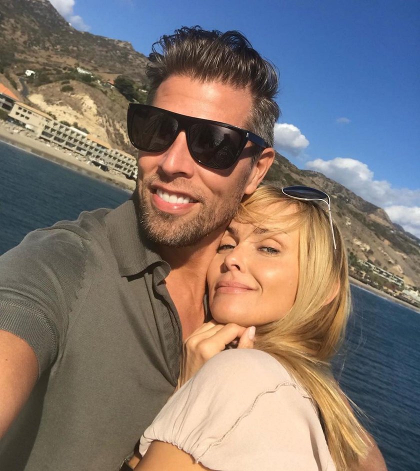 Izabella Scorupco i Karl Rosengren wzięli ślub. Są nowe zdjęcia